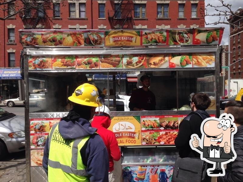 Middle Eastern Halal Food Cart, 137th St & Broadway in New York City ...