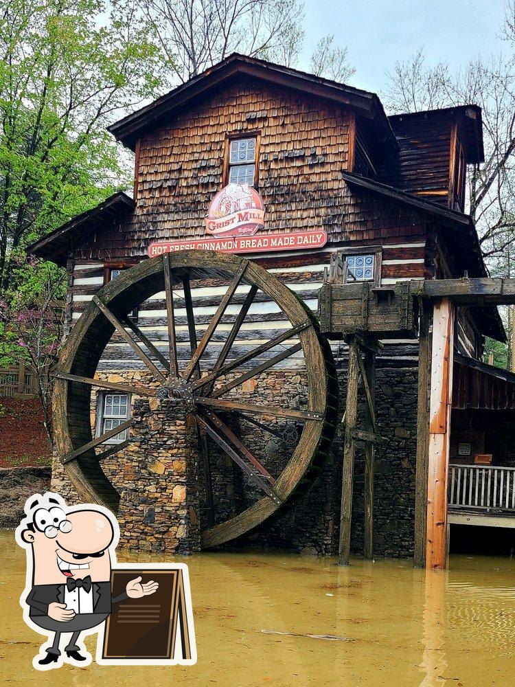 Grist Mill & Cinnamon Bread in Pigeon Forge - Restaurant menu and reviews