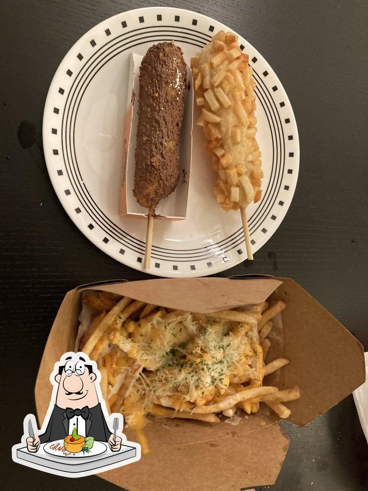 Smile Hot Dog in Los Angeles - Restaurant menu and reviews