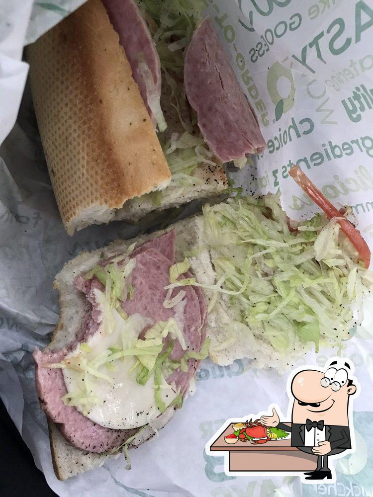 Quickchek, 15 Gill Ln in Woodbridge Township - Restaurant menu and reviews