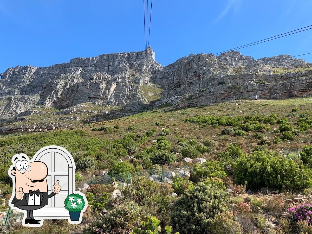 Table Mountain Aerial Cableway Cafe., Cape Town, Tafelberg Rd ...