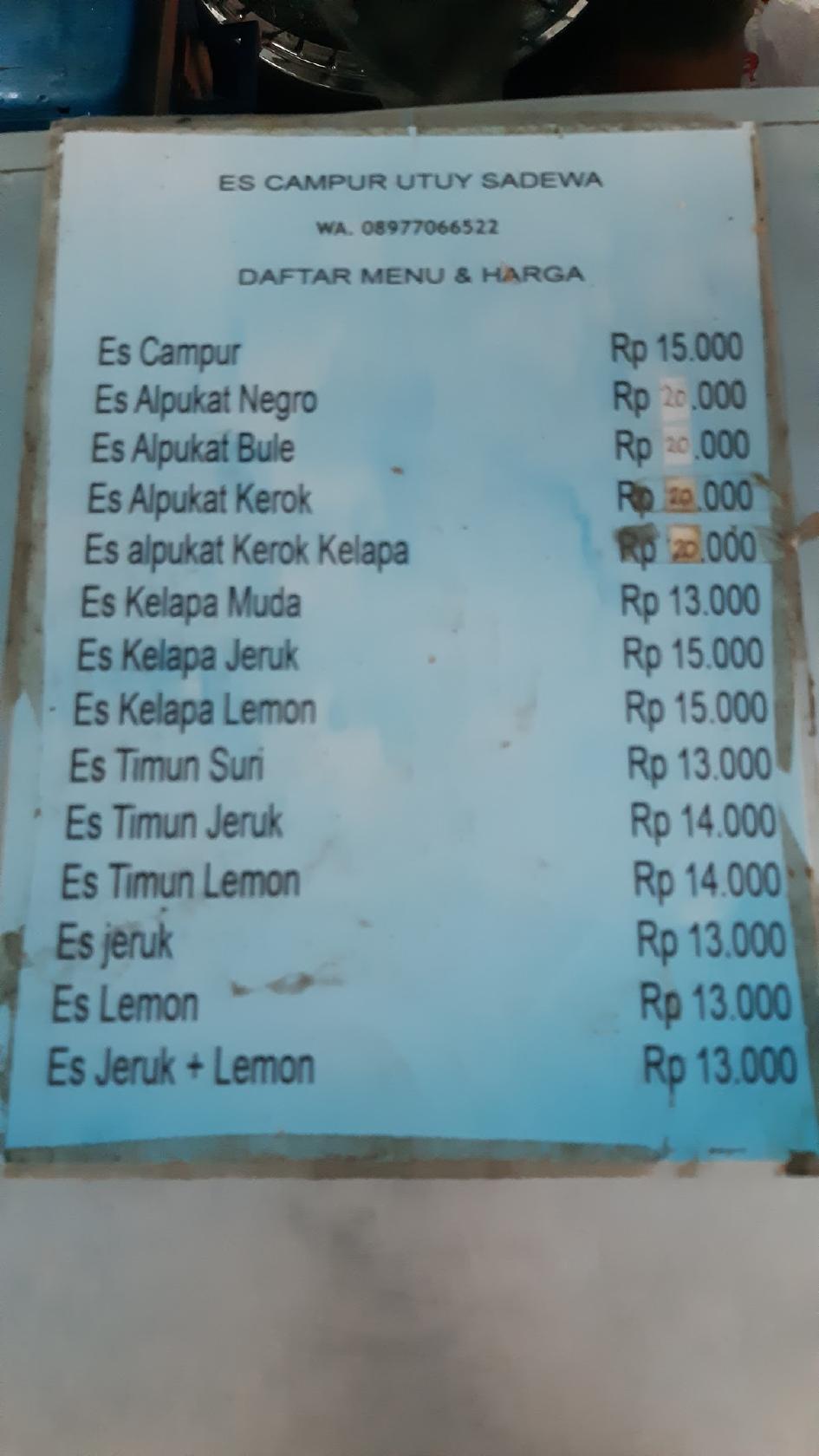 Carta del restaurante Es Campur Utuy Sadewa, Bandung