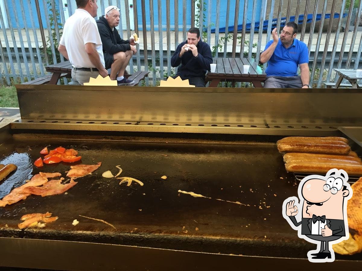 Full monty burger van in Basildon - Restaurant reviews
