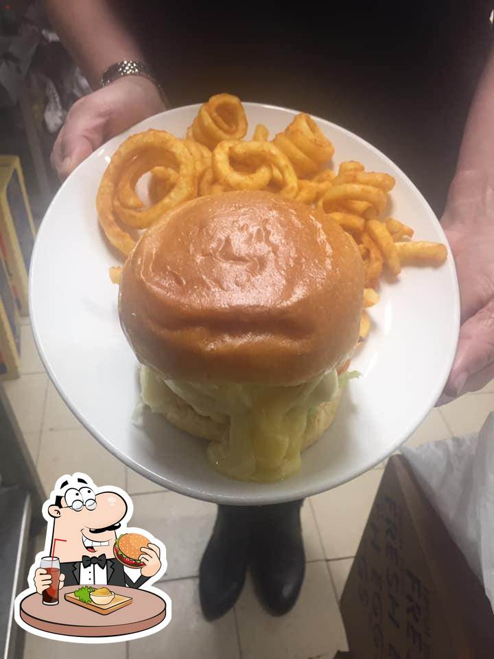 Munchies Sandwich Bar, 253 Rooley Moor Rd in Rochdale - Restaurant reviews