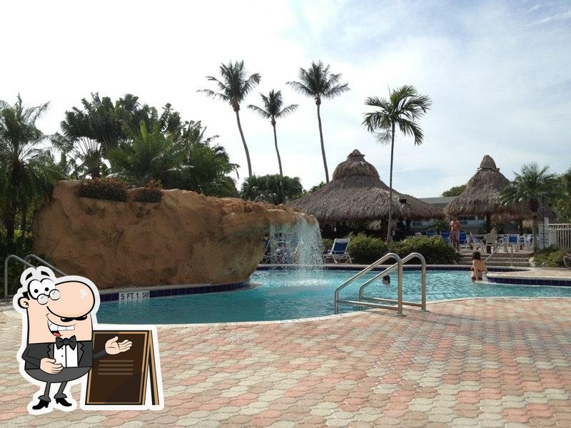 Holiday inn pool bar in Key Largo - Restaurant reviews