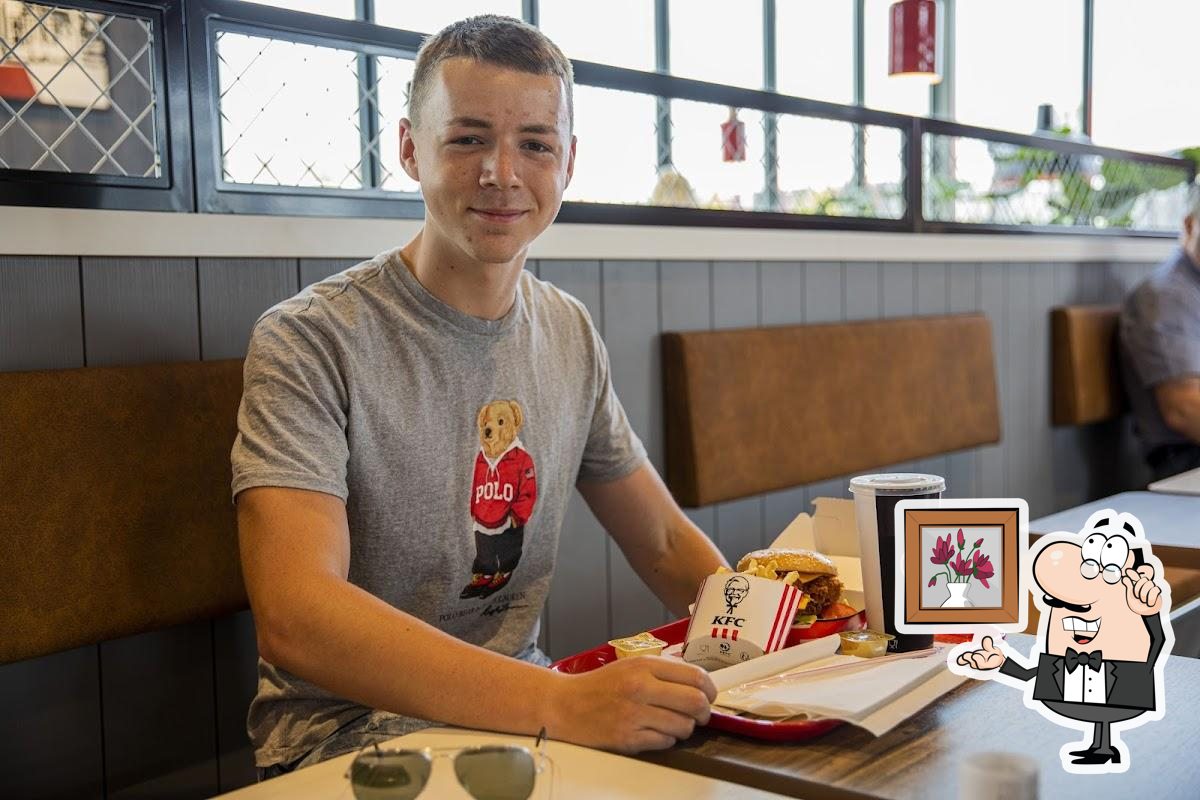KFC, Den Hoorn - Restaurant menu and reviews