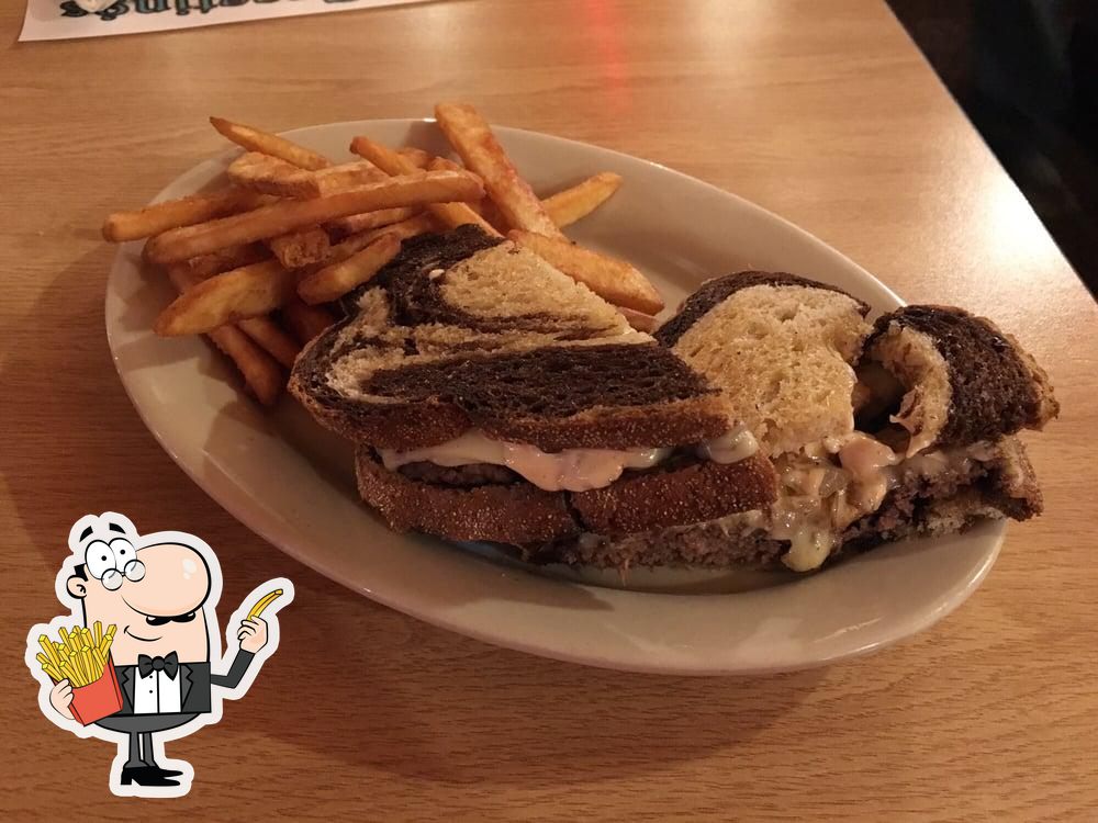 Big Cat Daddy Walleye Bar & Grill in Montague - Restaurant menu and reviews