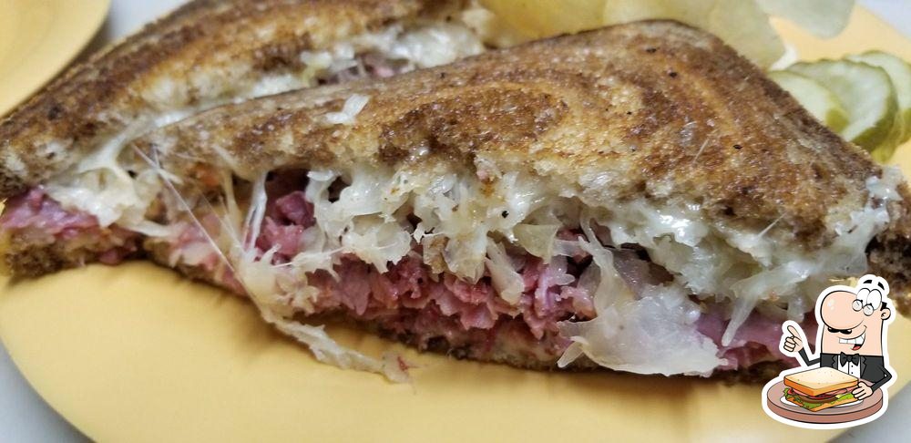 The Hollow Cafe in Amesbury - Restaurant menu and reviews