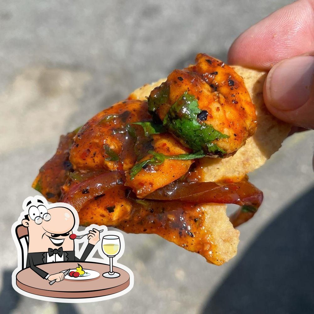 Mariscos Tocho, 11267 Alameda St in Lynwood - Restaurant reviews