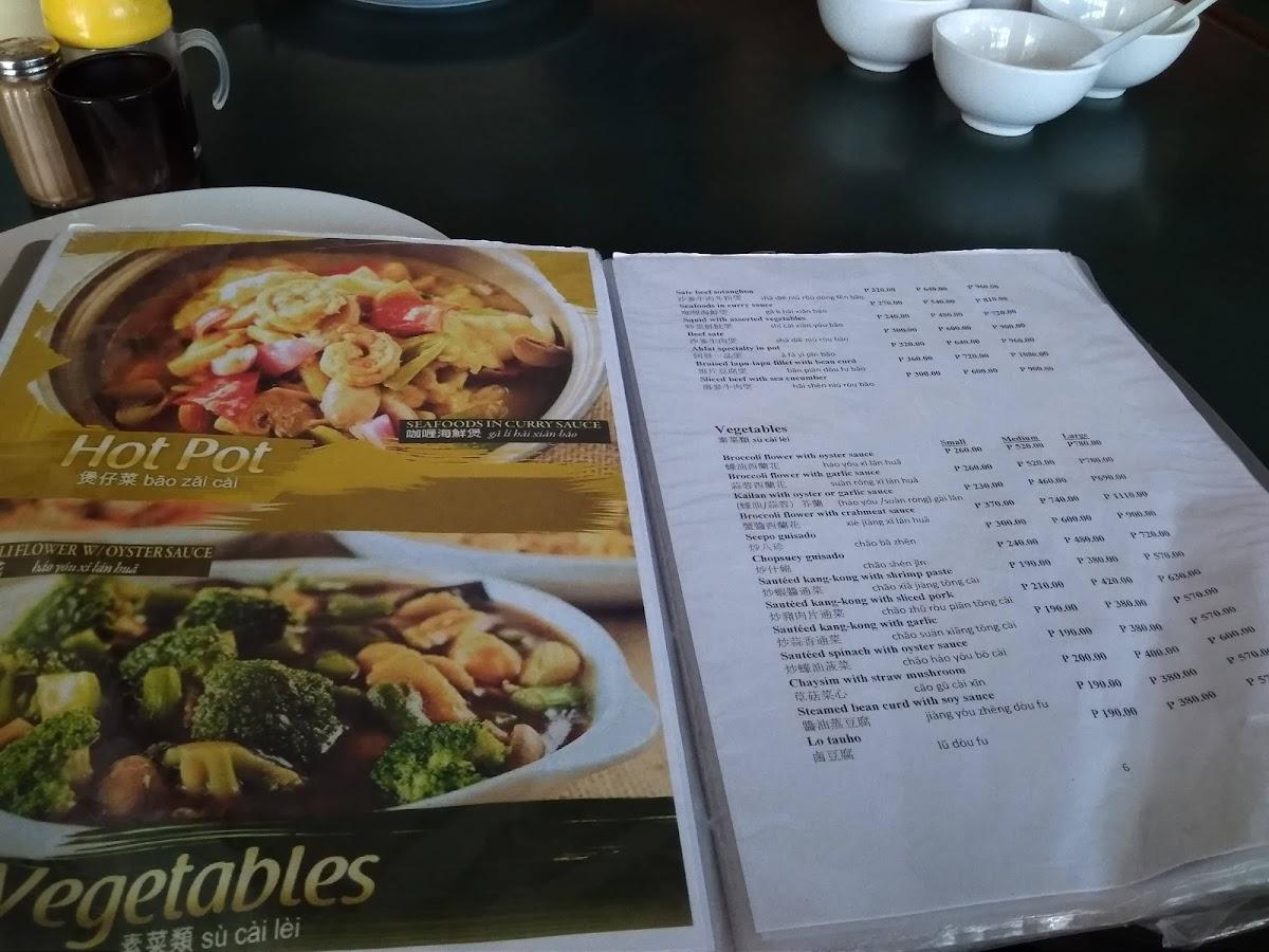 Menu at Ahfat Seafoods Plaza restaurant, Davao City