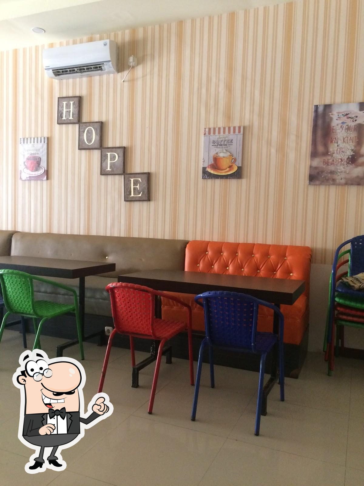 Cafe New Buana, Macasar - Opiniones del restaurante