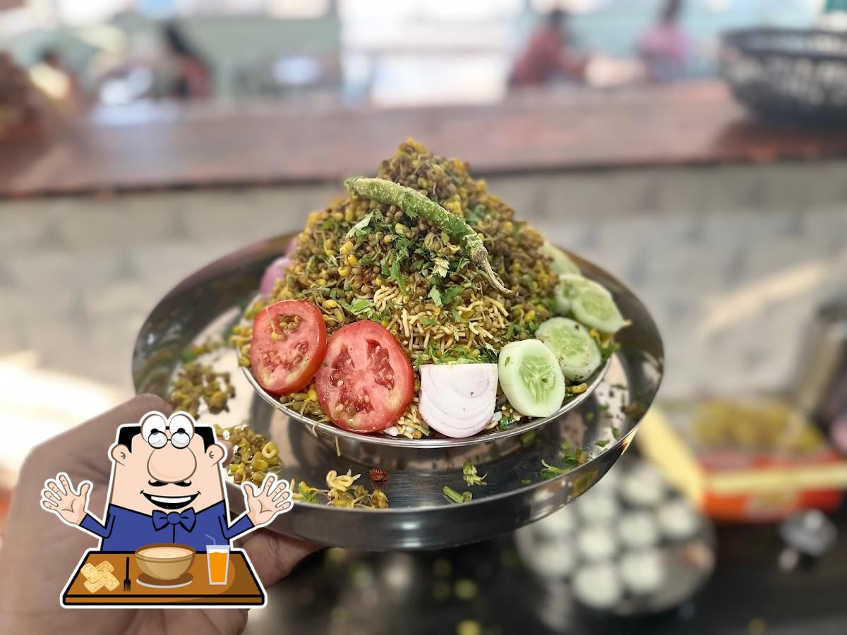Someshwar Bhel ani Misal A1 Chaha, Pune - Restaurant reviews