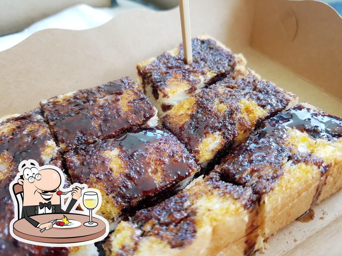 ต้นแฝก Ton Faek Cafe' at ชัยภูมิ, Ban Rai - Отзывы о ресторане