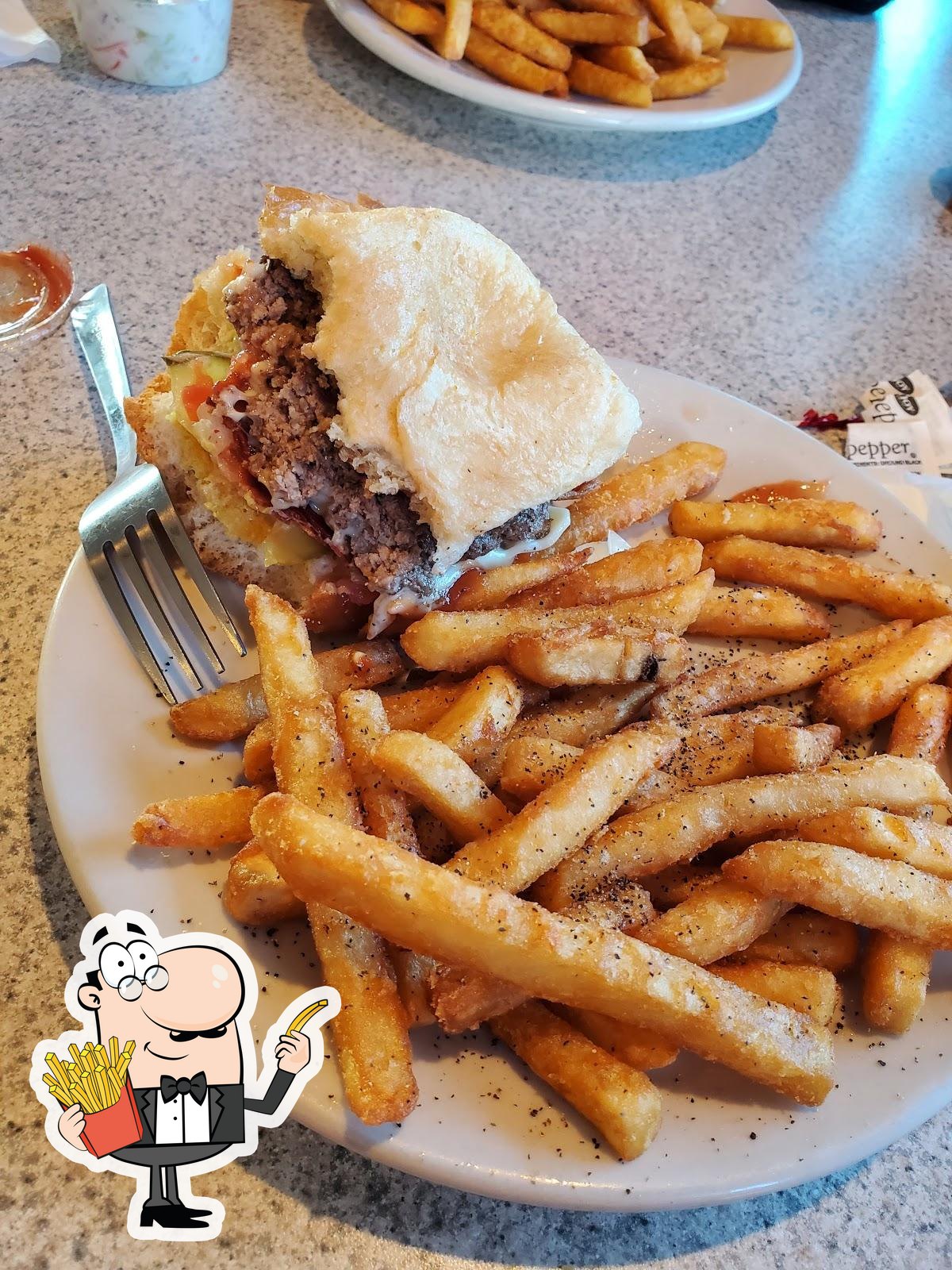 Mill Yard, Danforth - Restaurant menu, prices and reviews