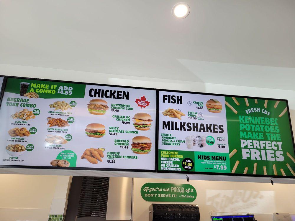 Menu au Triple O's fast food, Mississauga