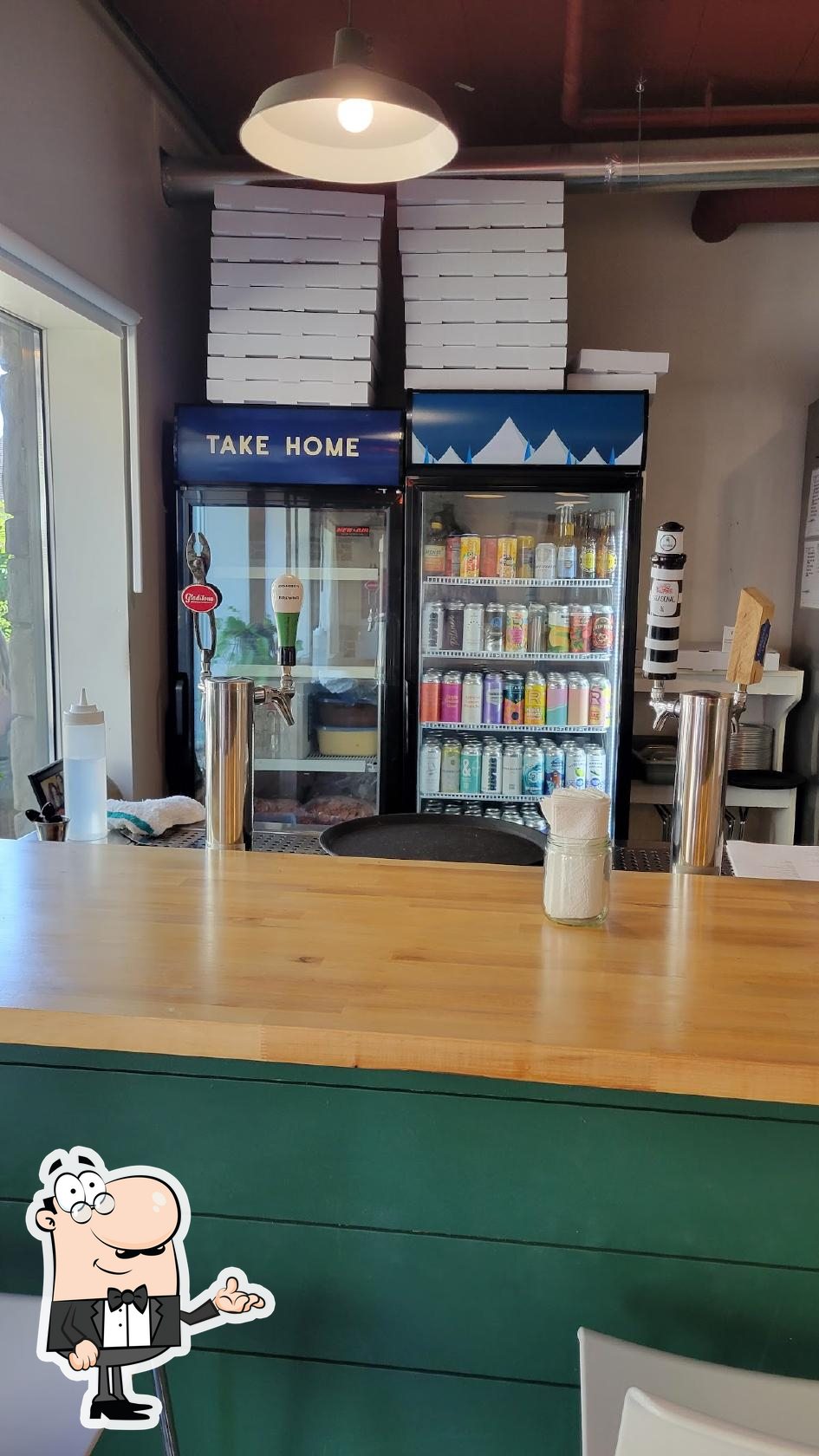 Boonies Pizza, Comox - Restaurant menu, prices and reviews