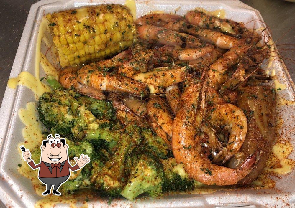 Happy Tails Seafood in Mobile - Restaurant menu and reviews