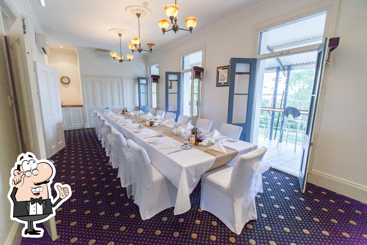 The Full Moon Hotel in Sandgate - Restaurant menu and reviews