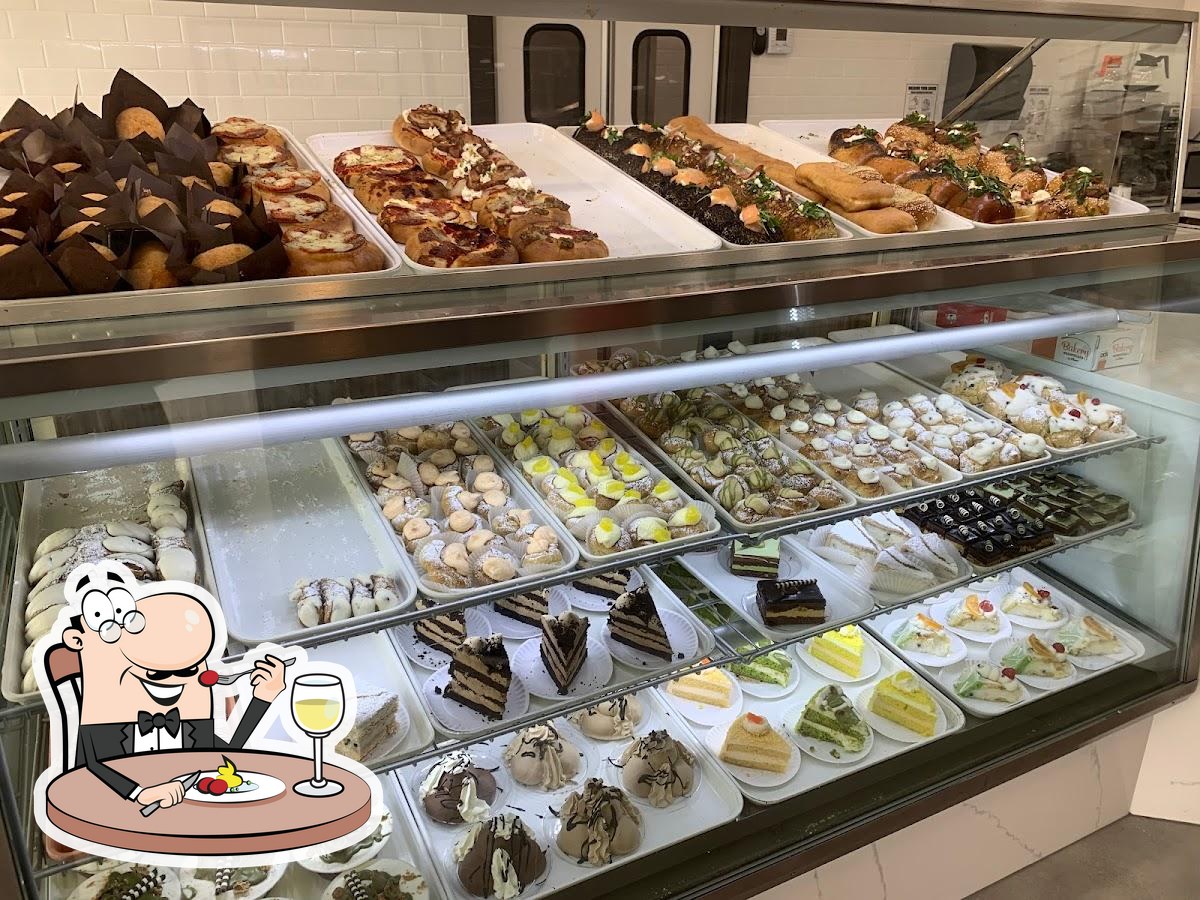 New Paradise Bakery in Chicago - Restaurant reviews