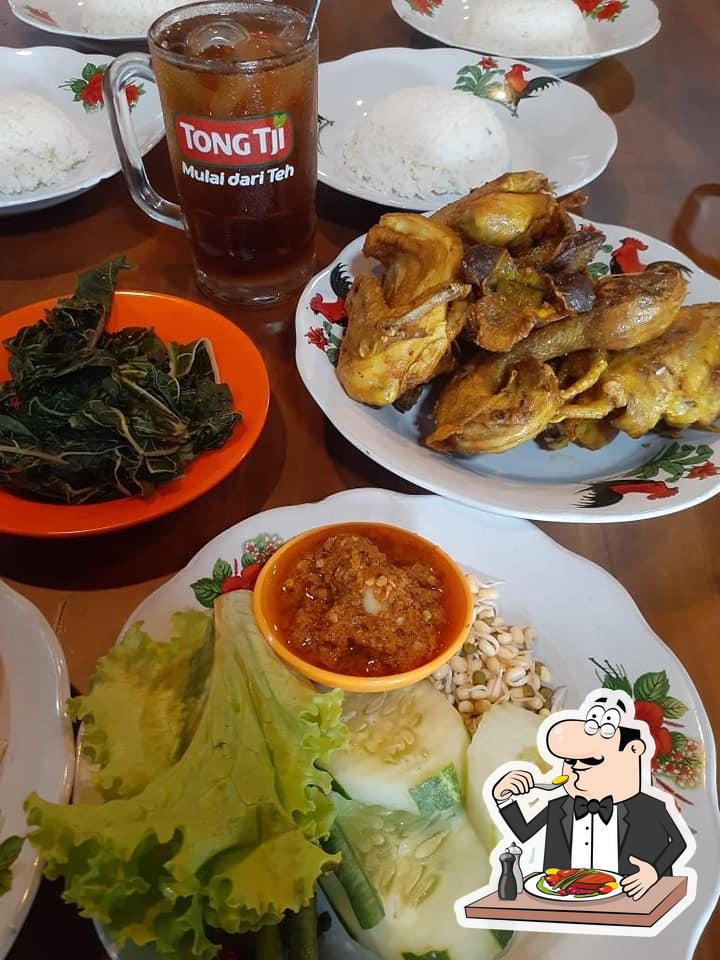 Ayam Goreng Kampung Mbah Karto Tembel 3 restaurant, Karanganyar ...