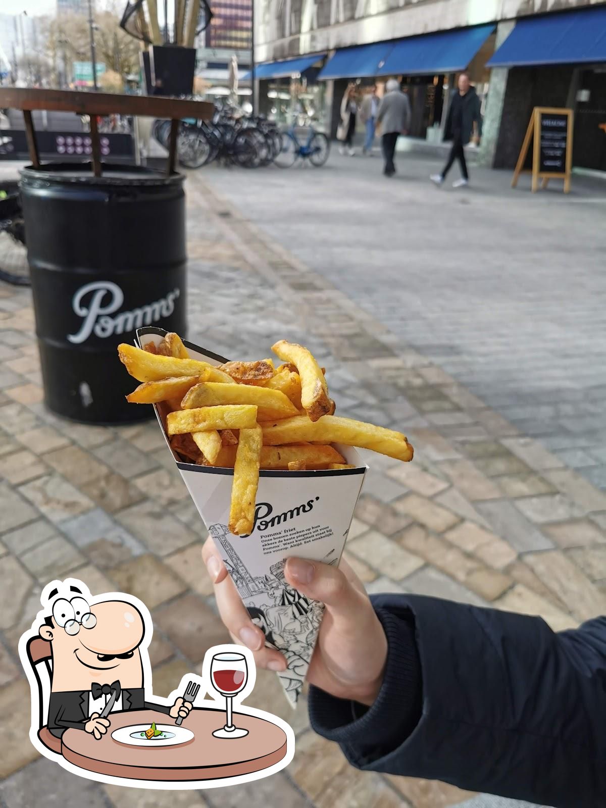 Pommes Frites, Halfweg - Restaurant reviews