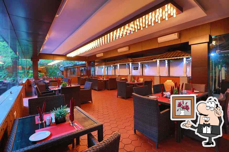 Atiroopa restaurant, Hyderabad, Alankrita Resort - Restaurant reviews