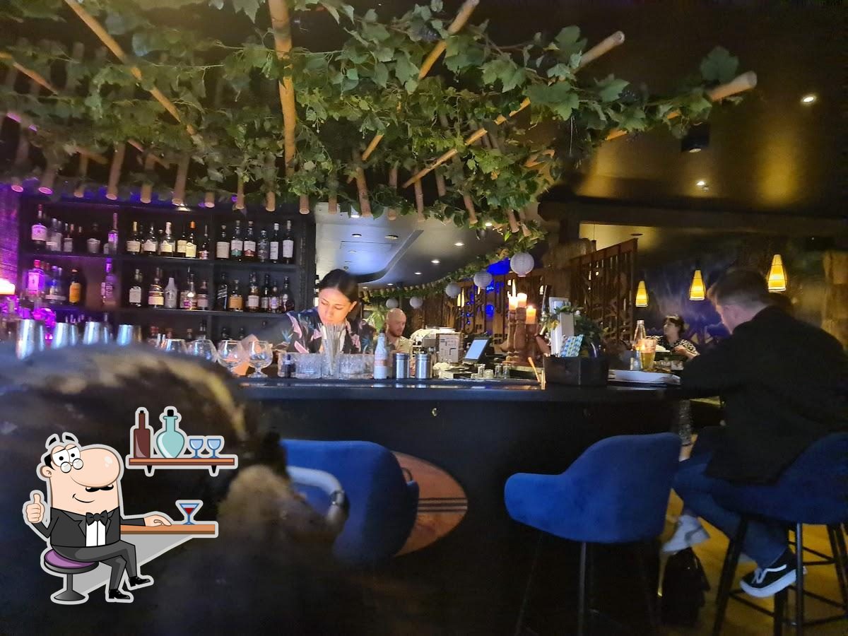 Blue Kanu, Queenstown - Restaurant menu, prices and reviews