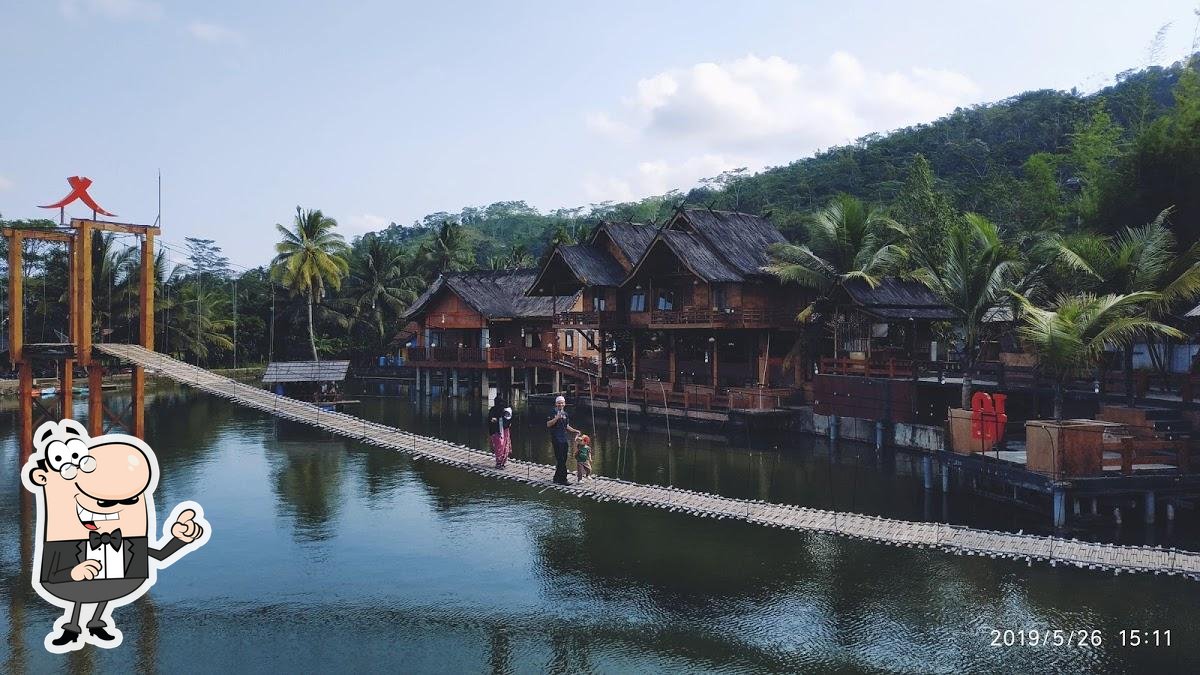 Danau Lemona restaurant, Tasikmalaya - Restaurant reviews