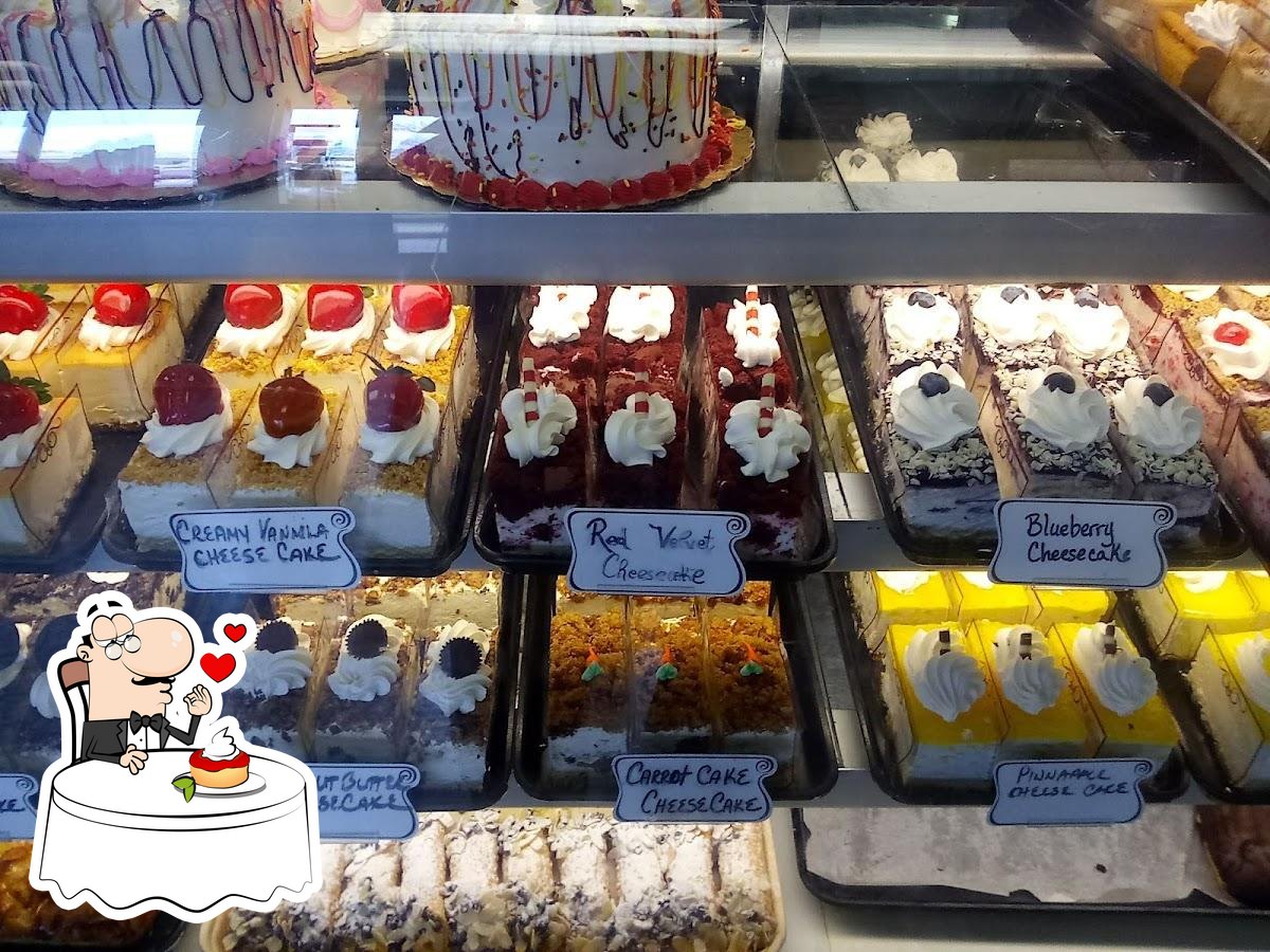 East Detroit Bakery & Deli in Eastpointe - Restaurant menu and reviews