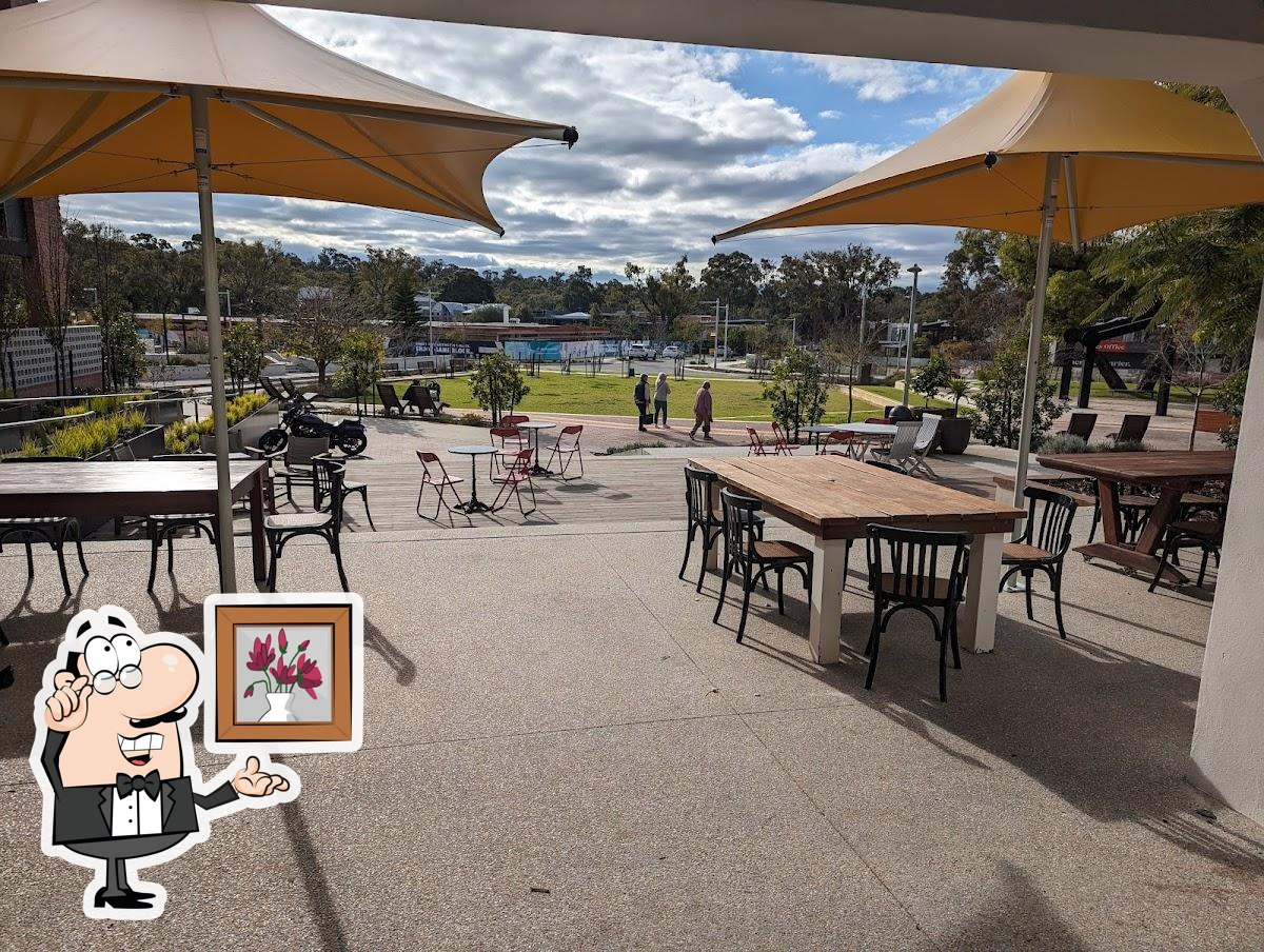 Wards Central Dining, Shenton Park - Restaurant menu, prices and reviews
