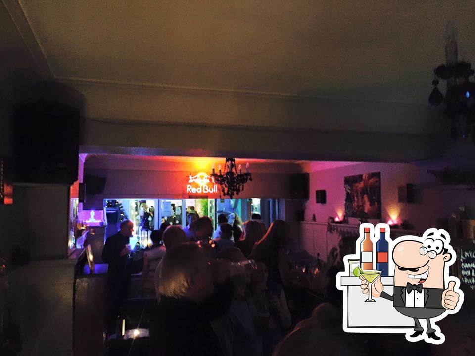 Rogues Bar in Guildford - Restaurant menu and reviews