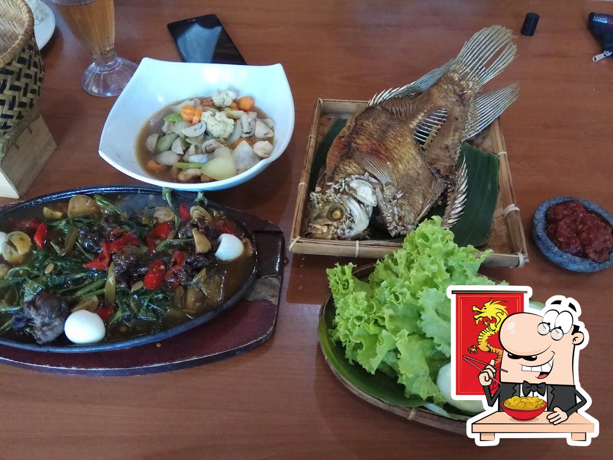 Telaga Traditional Resto restaurant, Karawang, Kawasan Industri Kiic ...
