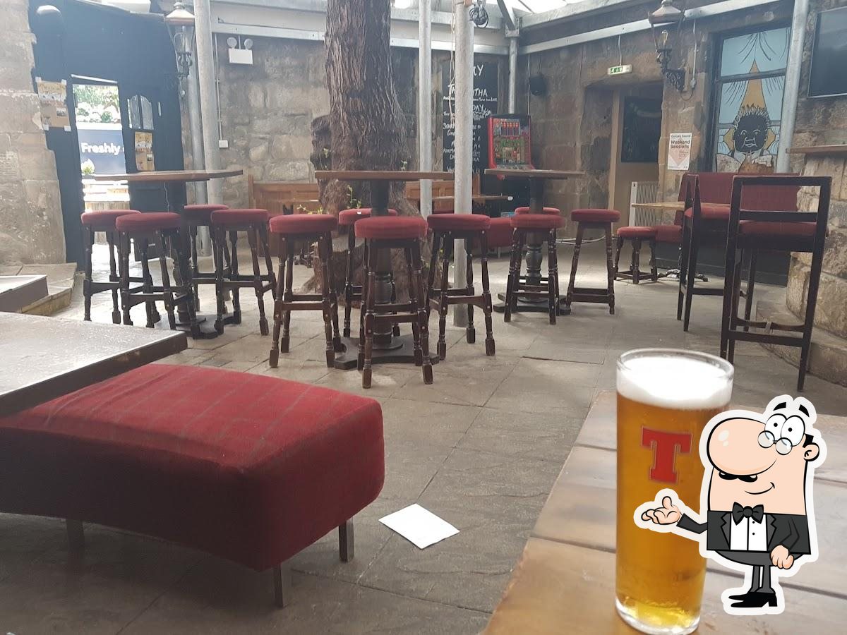 Clutha & Victoria Bar, Glasgow - Restaurant menu, prices and reviews
