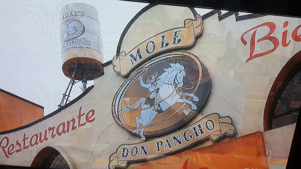 Moles Don Pancho restaurant, San Bartolomé Xicomulco