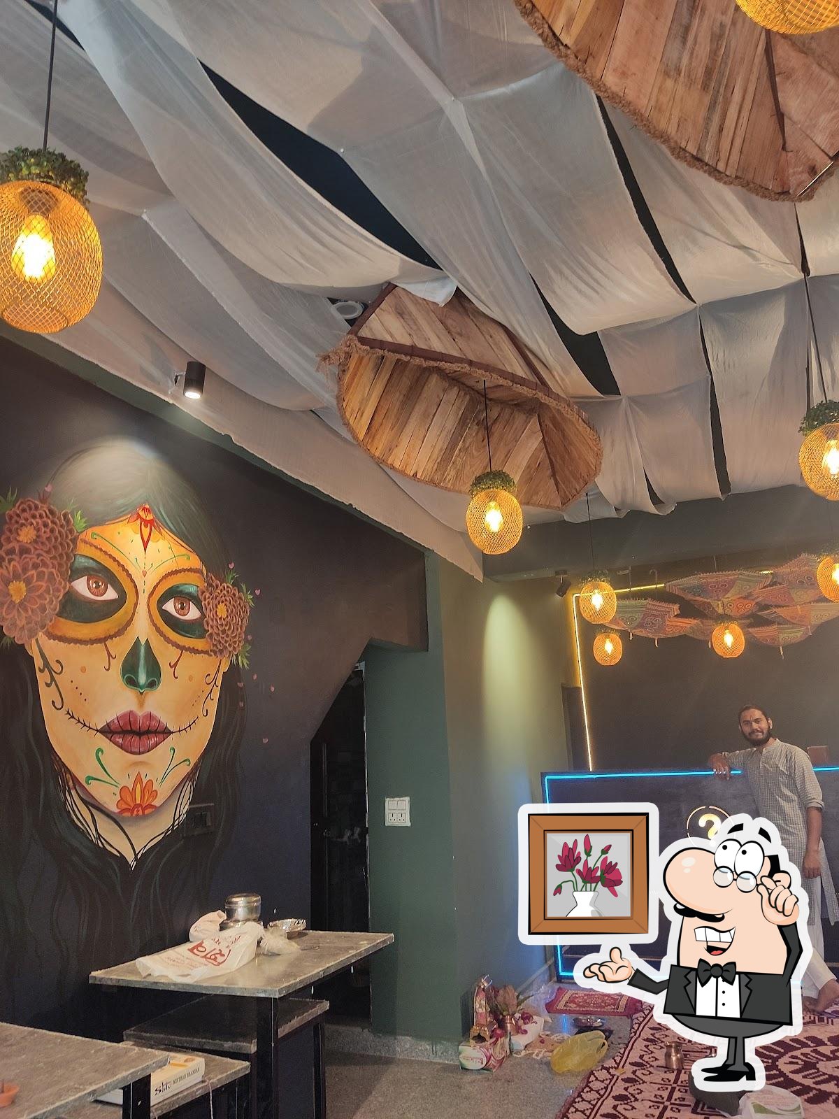 Question Mark Cafe, Morena - Restaurant reviews