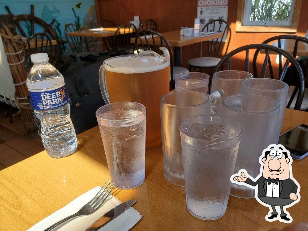 Chowder Bar, Bay Shore - Restaurant menu, prices and reviews