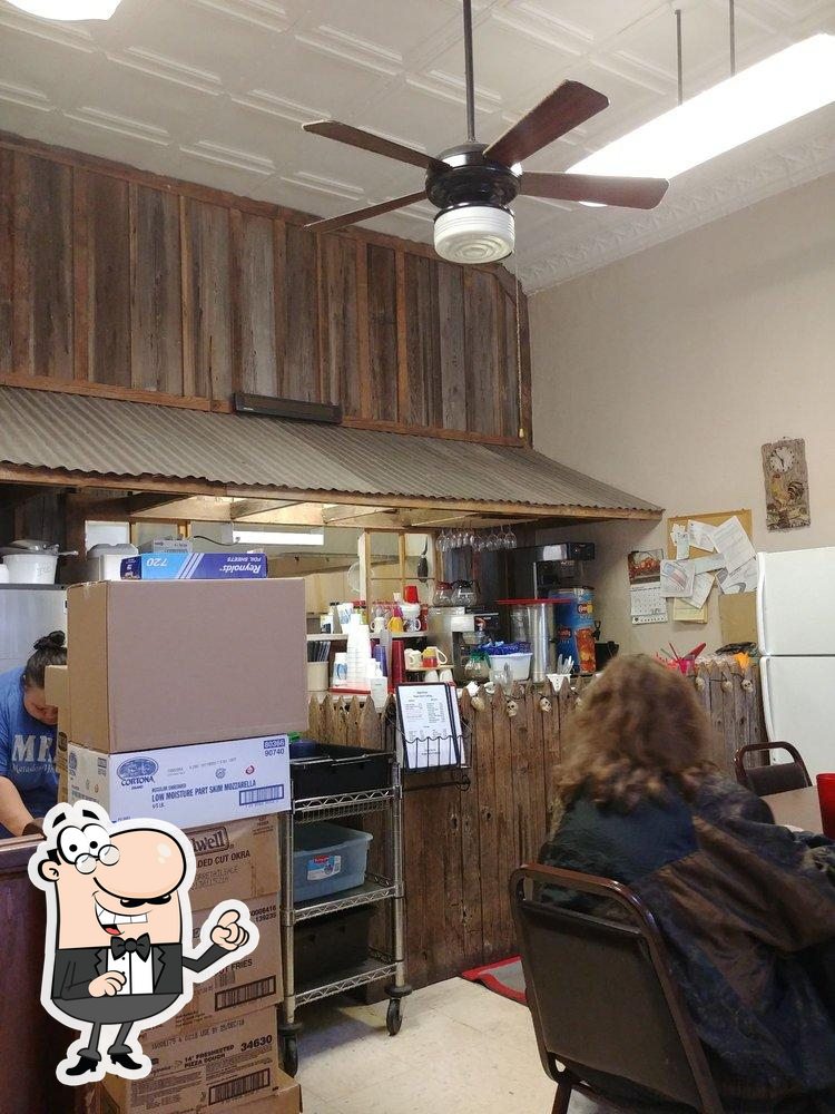 Main Street Cafe, 1023 Main St in Matador - Restaurant menu and reviews