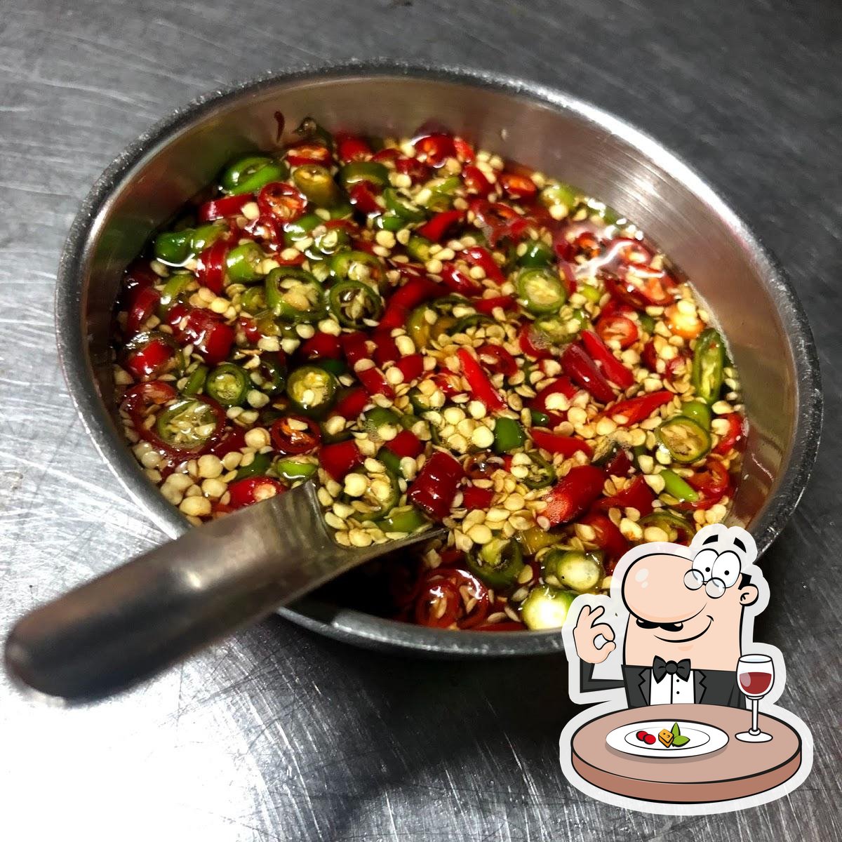 Talad Noi Crab Fried Rice, Bangkok - Restaurant menu, prices and reviews
