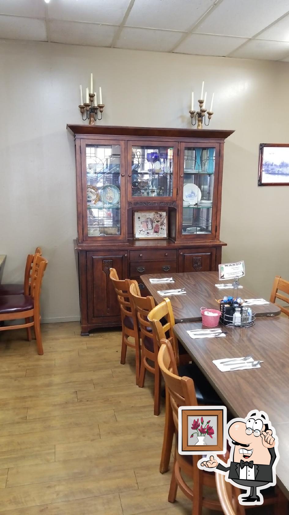 Tremont Café, Red Bluff - Restaurant menu, prices and reviews