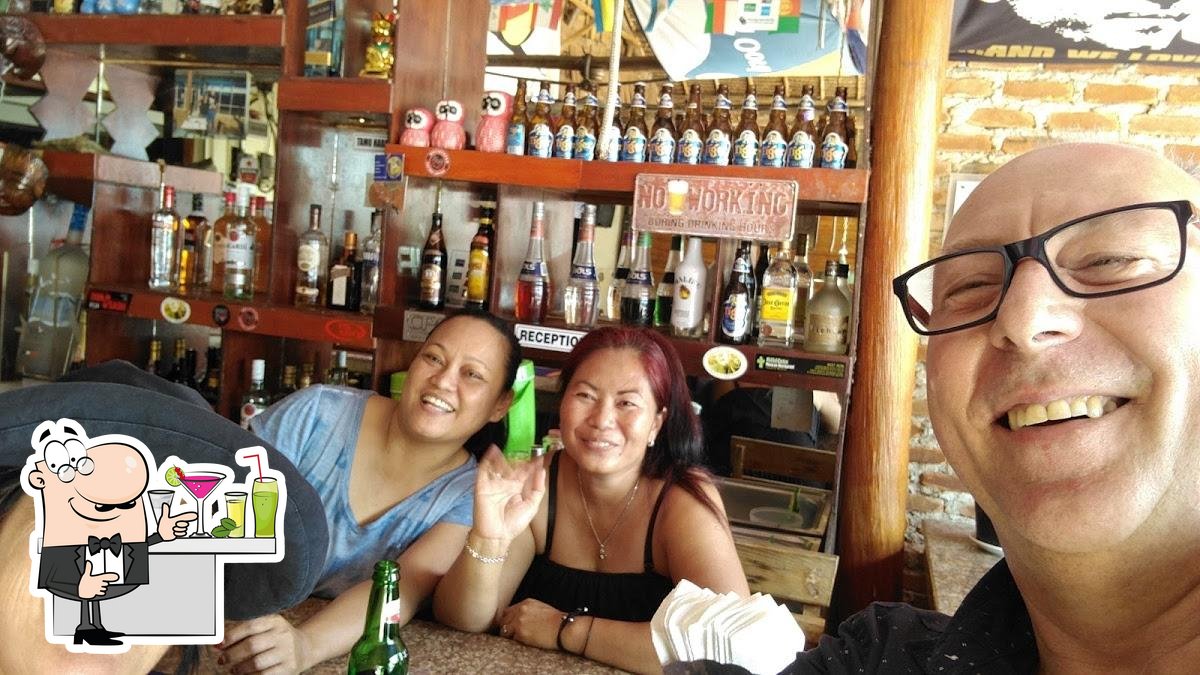 Aussie Bar, Batam - Restaurant reviews