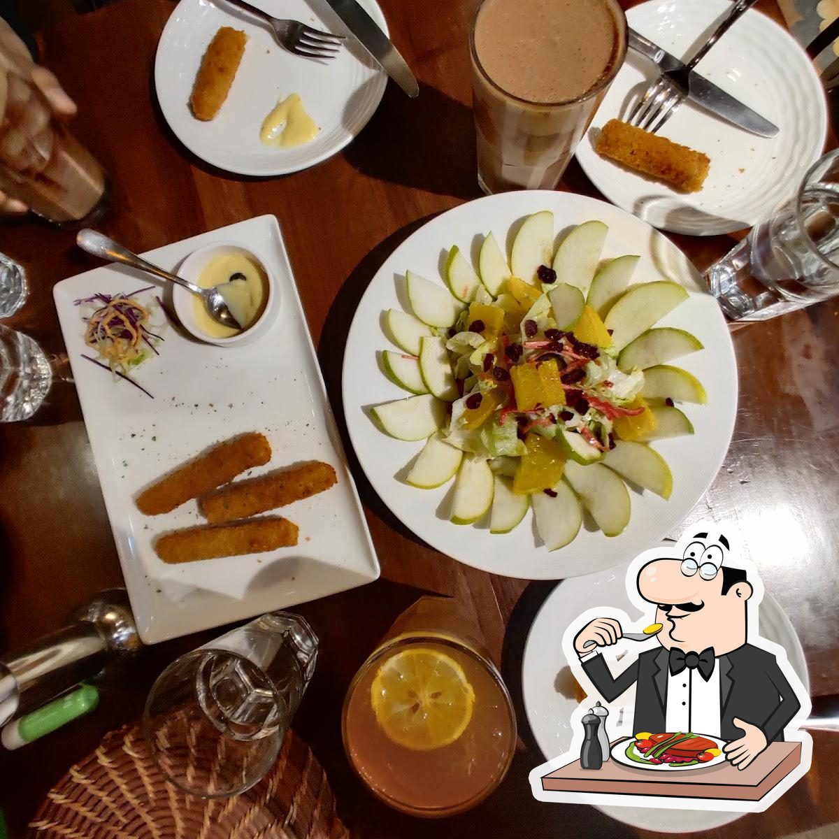 The Reader's Cafe, Noida - Restaurant reviews