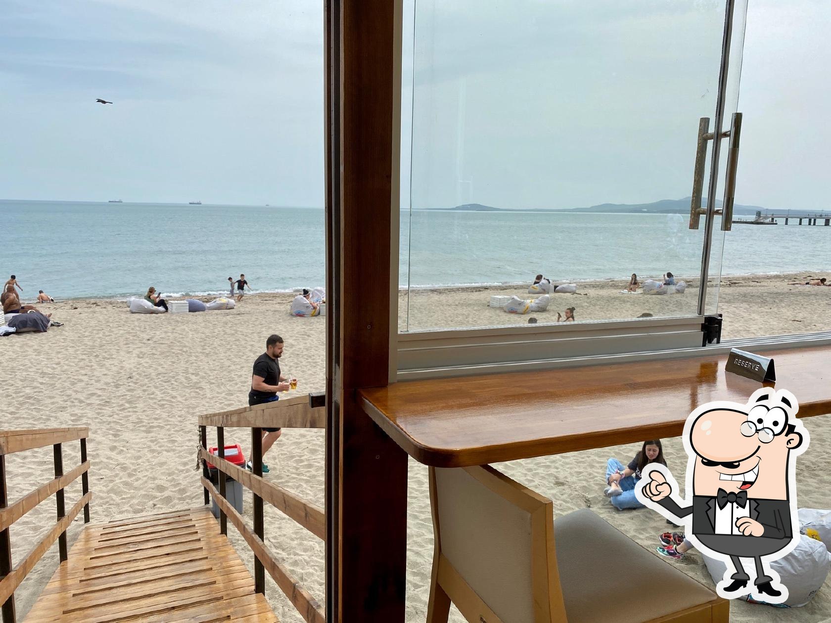 Baywatch bar, Burgas - Restaurant reviews