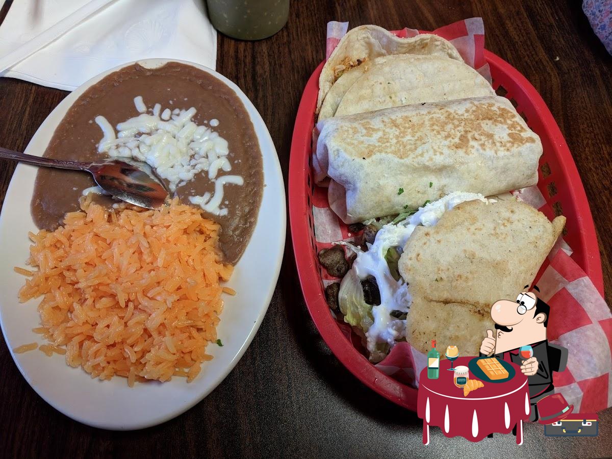Antojitos Mexicanos D F, 4100 SW 9th St in Des Moines - Restaurant menu ...