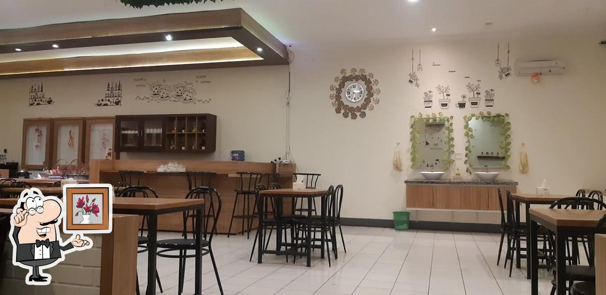 Angkasa Swalayan dan Resto restaurant, Atambua - Restaurant reviews