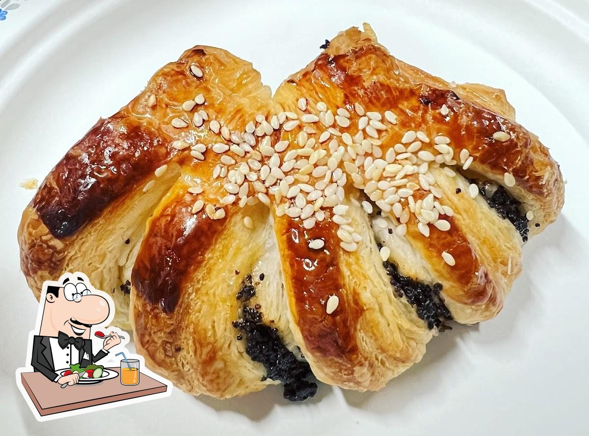 Christies Mayfair Bakery Ltd in Saskatoon - Restaurant reviews