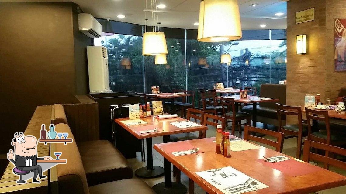 Max's Restaurant - Matalino, Quezon City, 18 Matalino Street ...