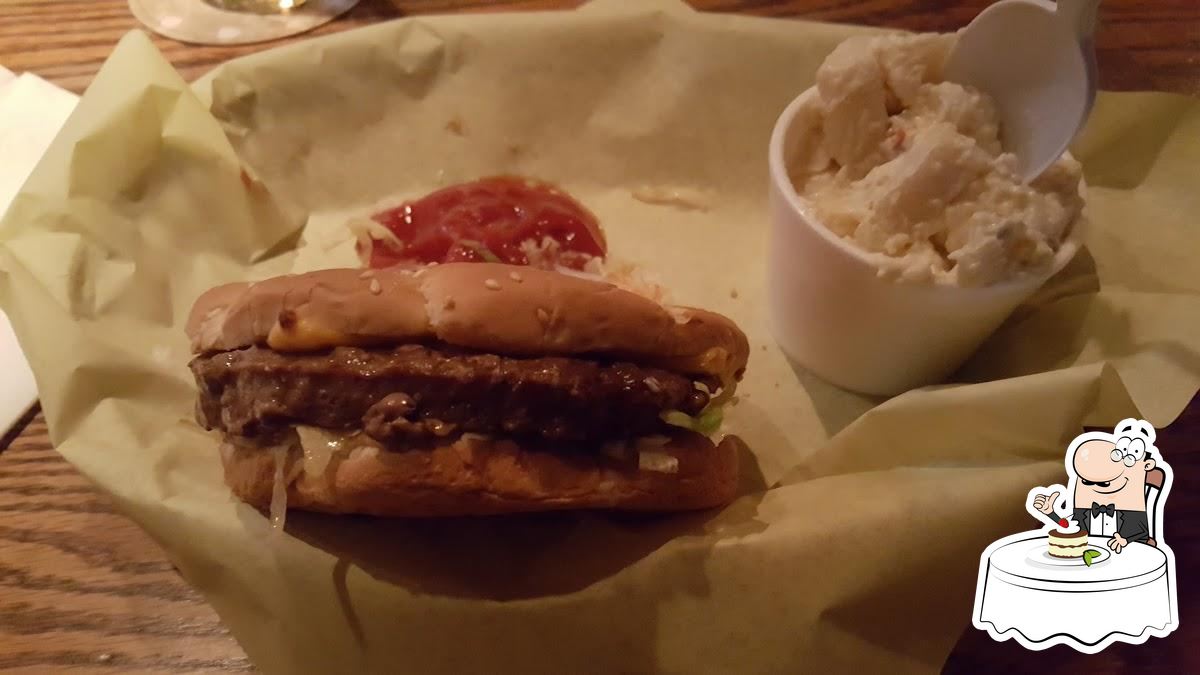Full Moon Saloon, 7000 AZ-179 in Sedona - Restaurant menu and reviews