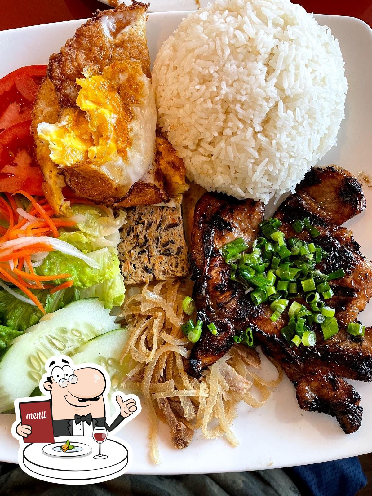 Pho Paris Restaurant in Peabody - Restaurant menu and reviews