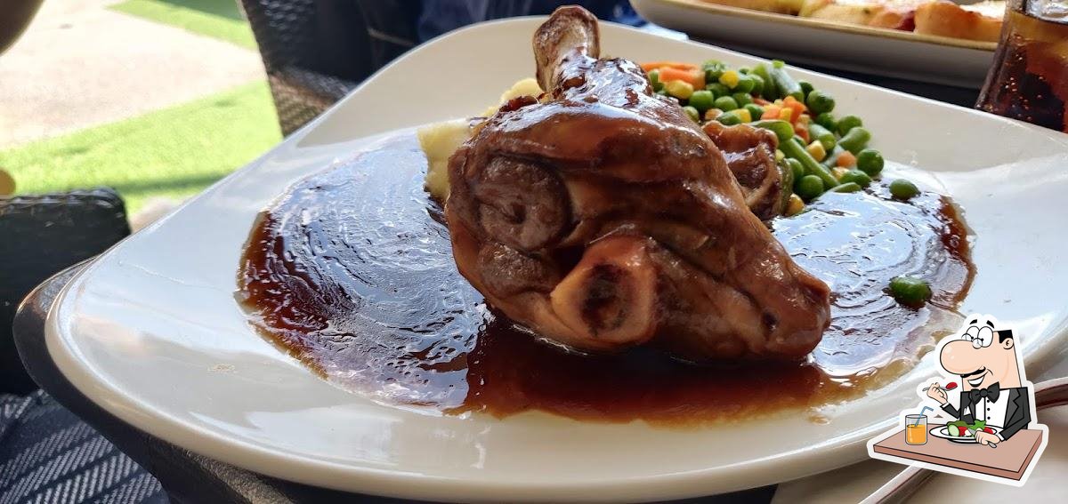 Crown Egham in Egham - Restaurant menu and reviews