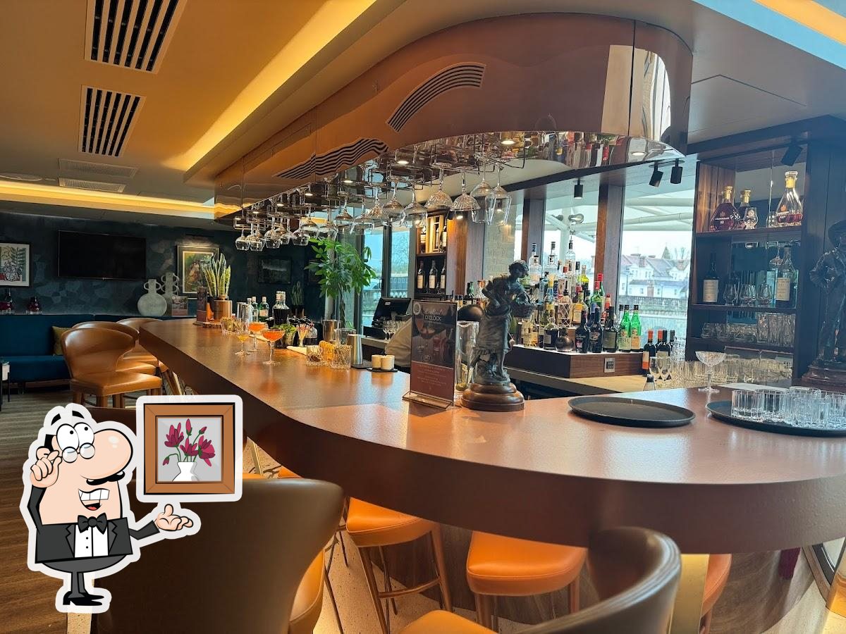 Roux at Skindles, Maidenhead - Restaurant menu, prices and reviews